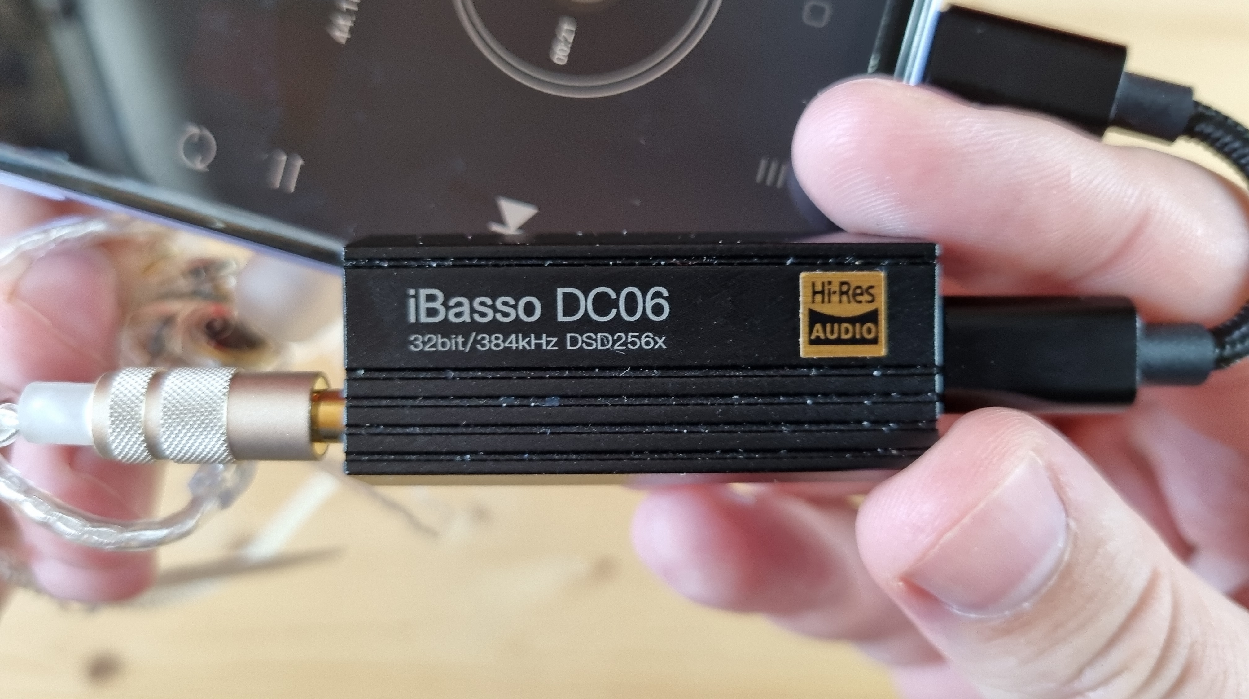 Обзор iBasso DC06: легендарный мобильный ЦАП возвращается / Hi-Fi и ...