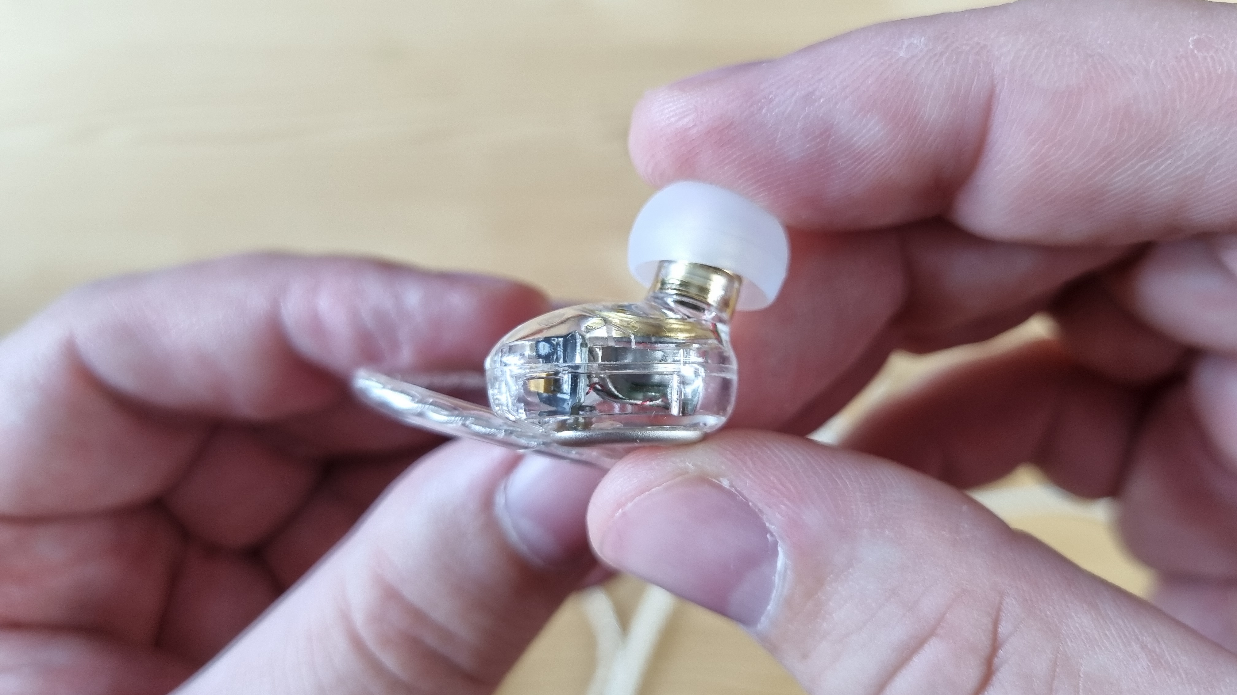 Обзор Simgot EM2 Roltion: новое поколение гибридных наушников / Hi-Fi и цифровой звук / iXBT Live