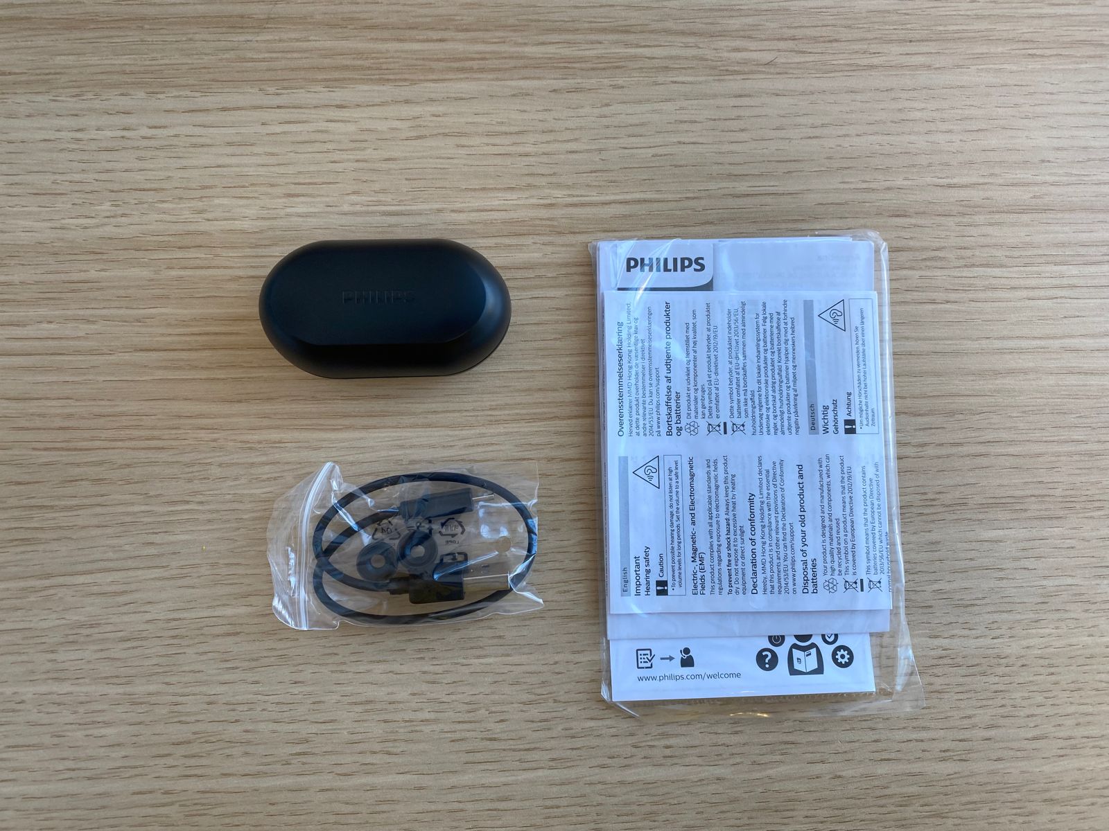 Компактные беспроводные наушники Philips TAT1215 / Hi-Fi и цифровой ...