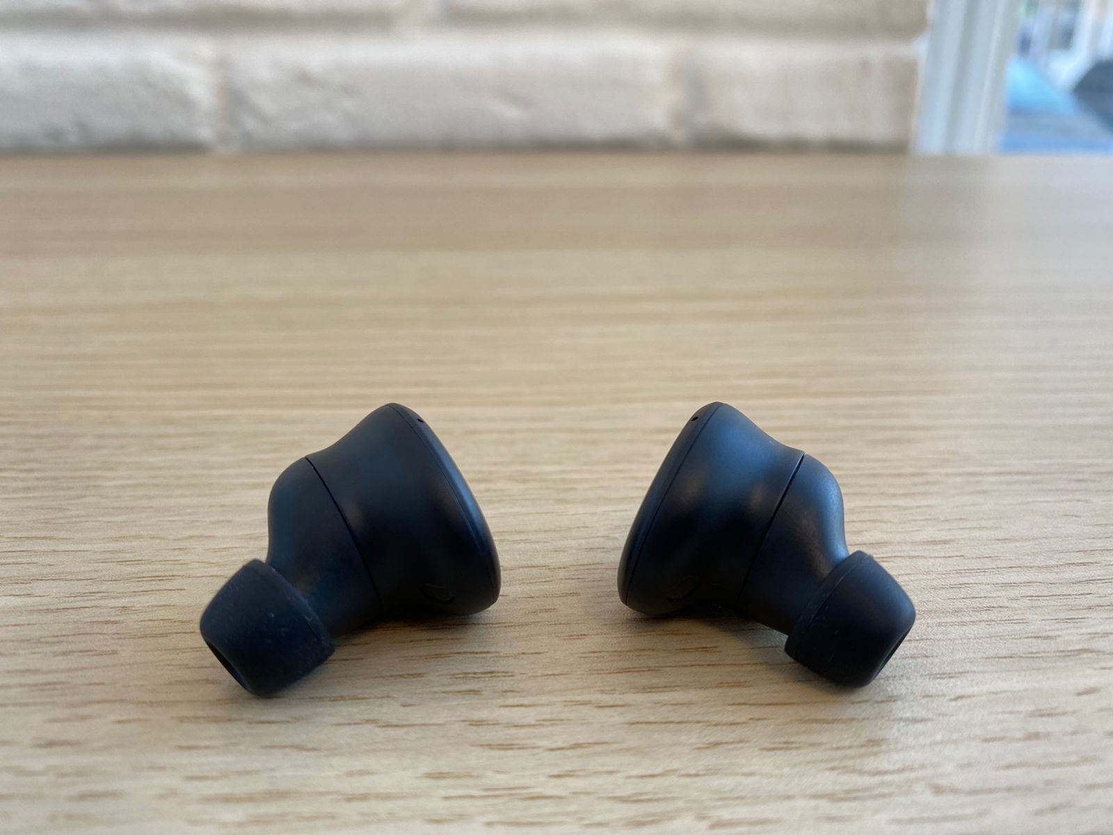 Компактные беспроводные наушники Philips TAT1215 / Hi-Fi и цифровой ...