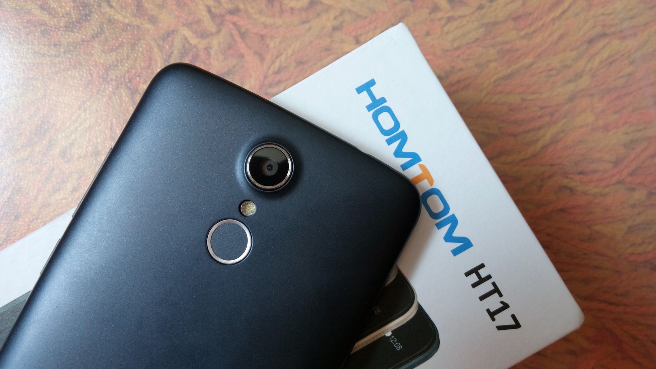 HomTom HT17 - свежий хит среди бюджетников / Смартфоны и мобильные ...